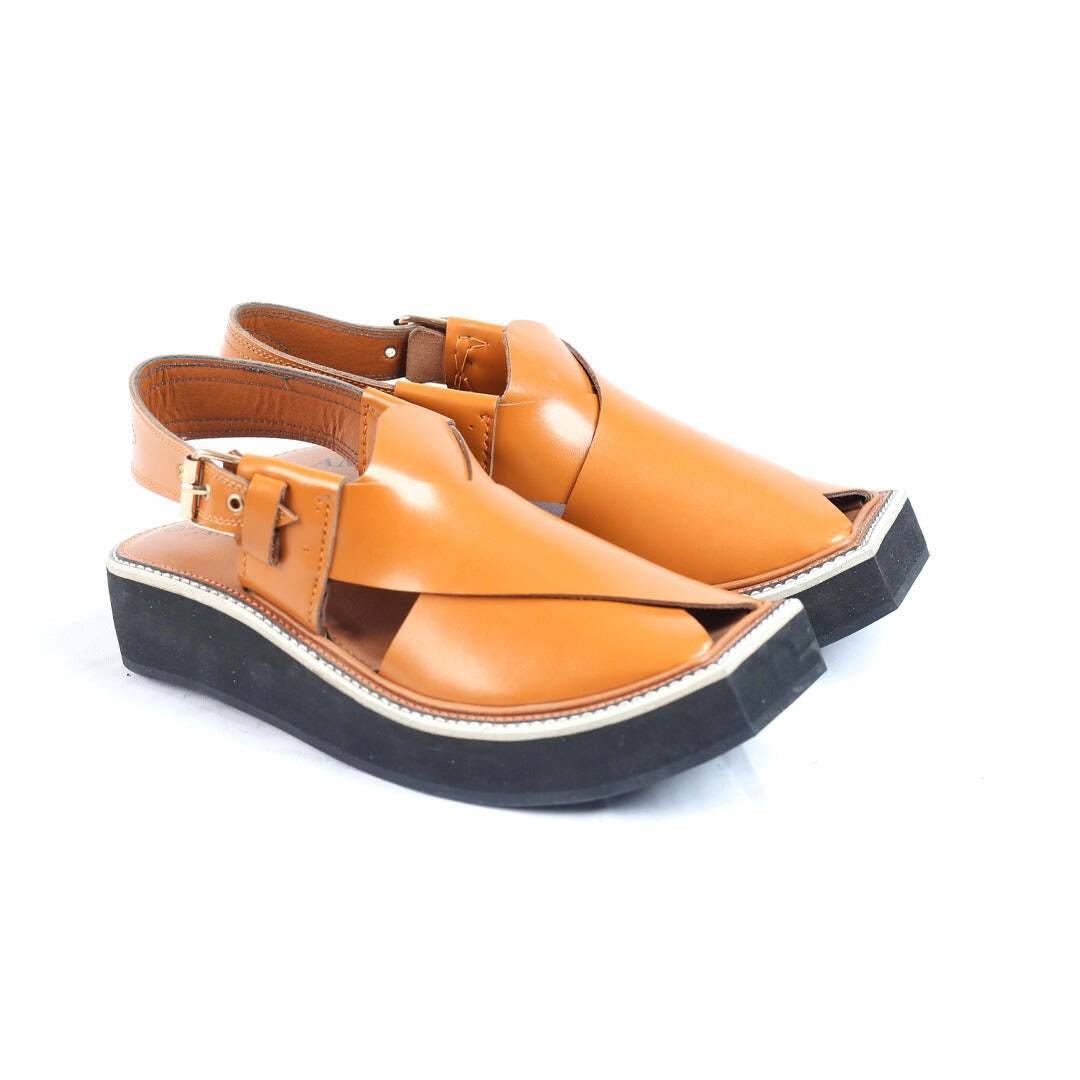 Amani Sultan Peshawari Chappal For Men - Mustard - Leyjao.pk